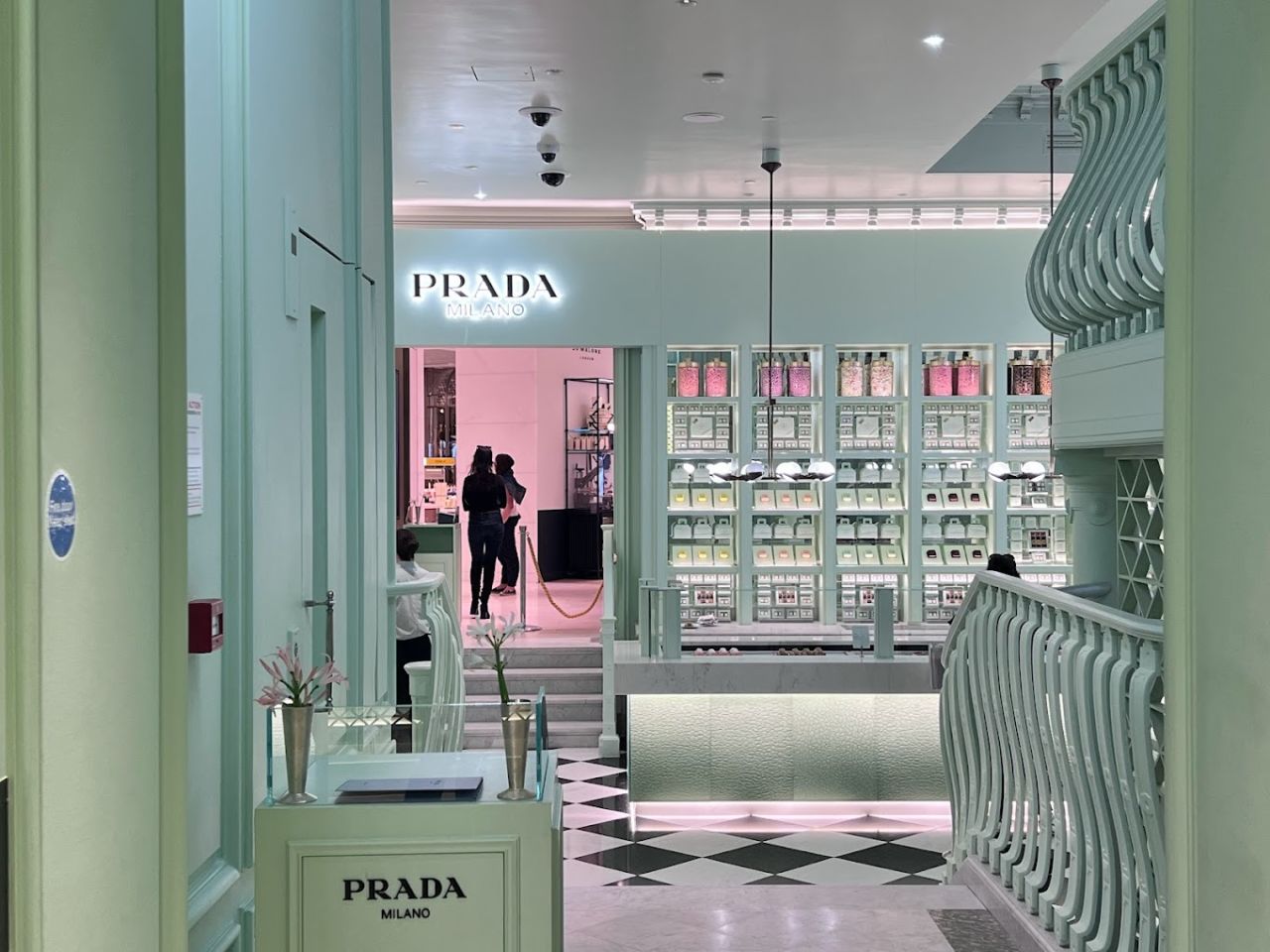 5 marcas de lujo que tienen cafeterías (muy 'chic') alrededor del mundo