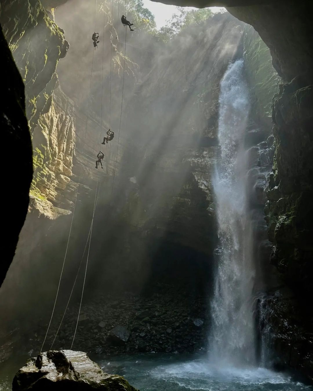 Sótano de Popócatl: el abismo natural de México que parece que te lleva ...
