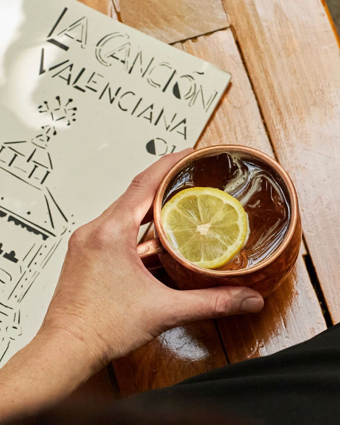 7 lugares en la CDMX para amantes del 'terraceo' nocturno (ambiente ...