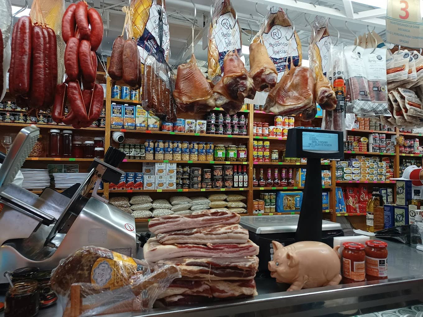 No le digan a los turistas, pero este es el mercado en el Centro ...